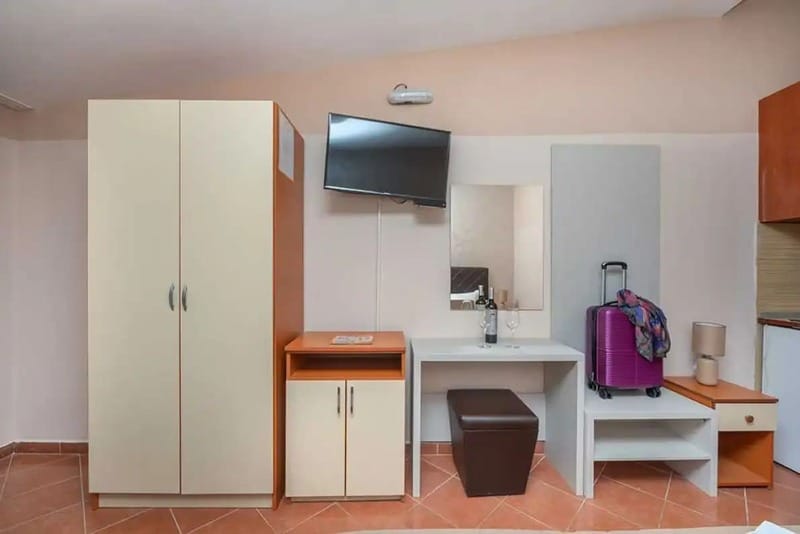 Privatni smeštaj LARA Čanj 2025 | Letovanje Čanj Crna Gora 2025