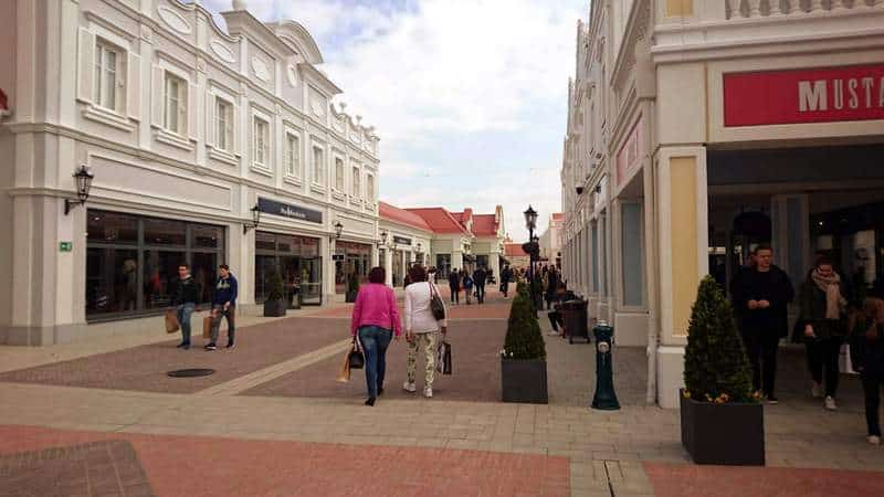 Parndorf outlet centar Austrija | Parndorf šoping tura autobusom