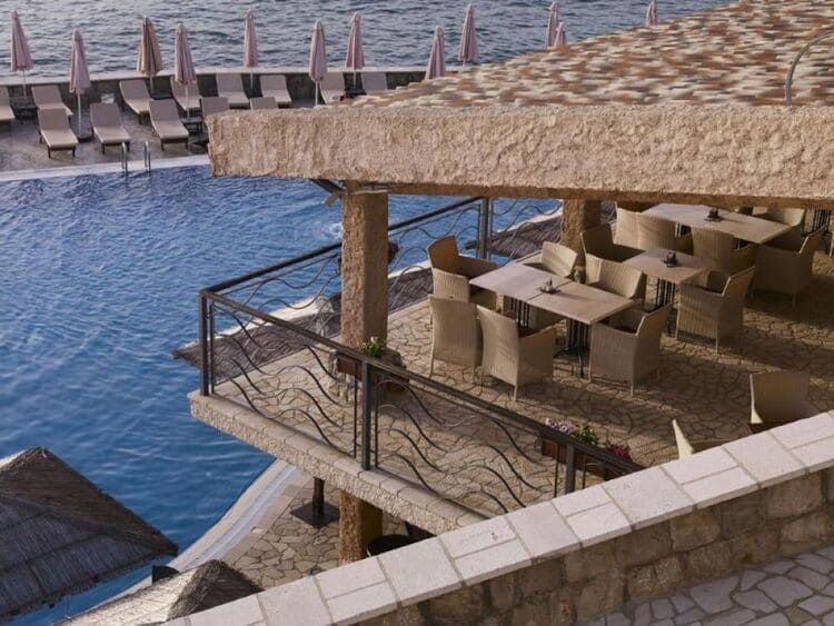 Hotel RUŽA VJETROVA Dobre Vode | Letovanje Dobre Vode 2025