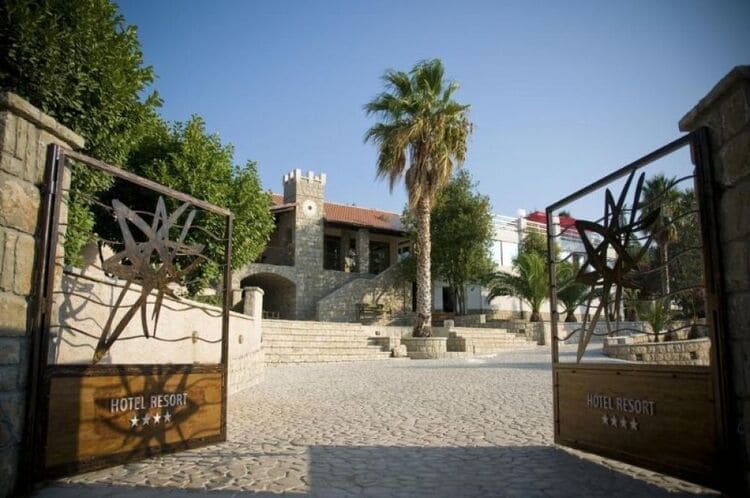 Hotel RUŽA VJETROVA Dobre Vode | Letovanje Dobre Vode 2025